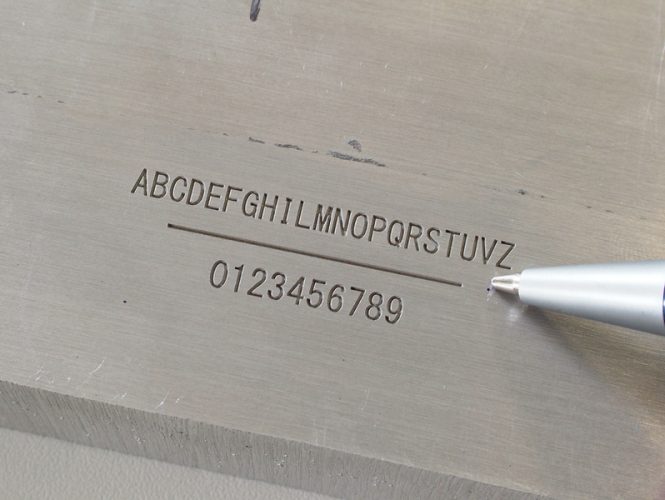 Scriba: engraving laser machine for metal and thermoplastic - Seilaser