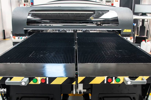 SEI Laser Mercury: twin drawers to double the productivity - Seilaser